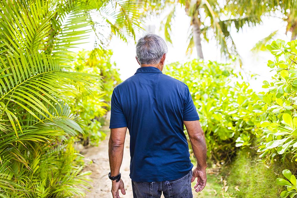 Finding the Way: Nainoa Thompson, navigates open seas and cultural ...