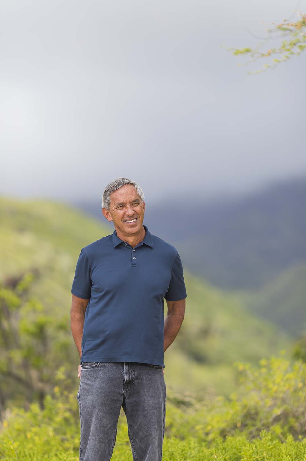 Finding the Way: Nainoa Thompson, navigates open seas and cultural ...