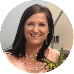 Mandy praises flight attendants, says "they are my true heroes in this ...