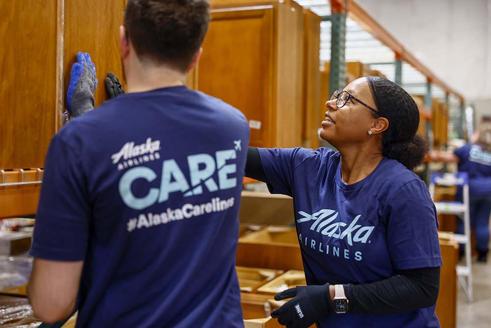 Alaska Airlines uplifts communities during Week of CARE, a company-wide ...