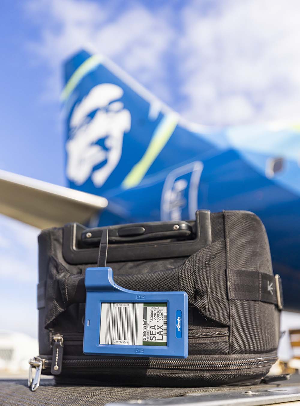 Alaska Airlines officially becomes first U.S. airline to launch ...