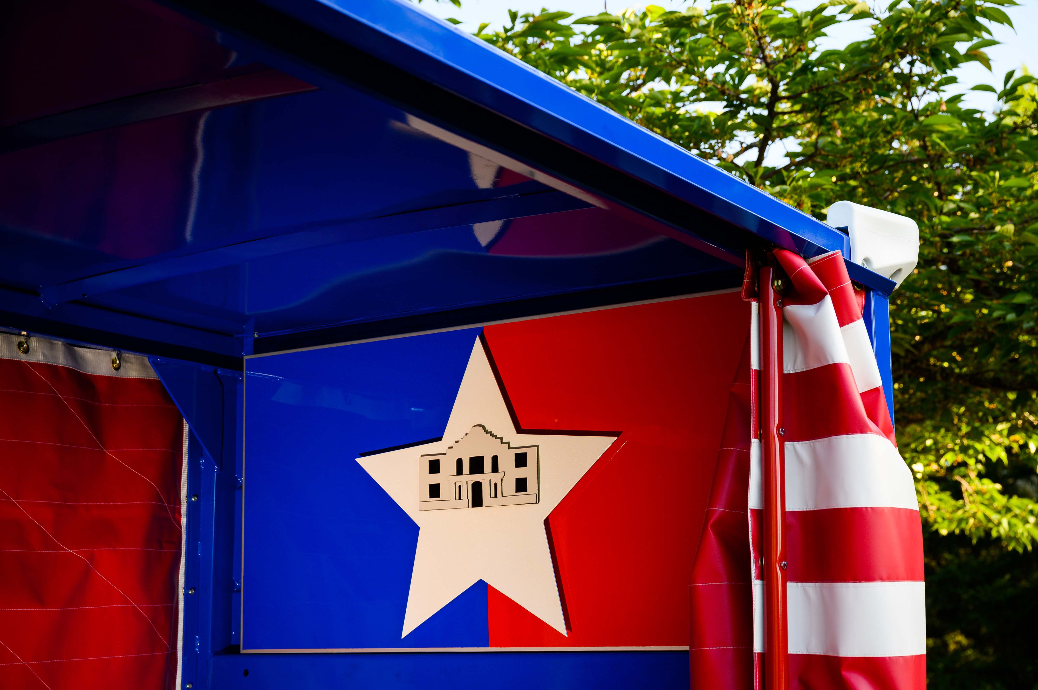 Alaska Airlines 14th Fallen Hero Cart arrives at San Antonio Airport ...