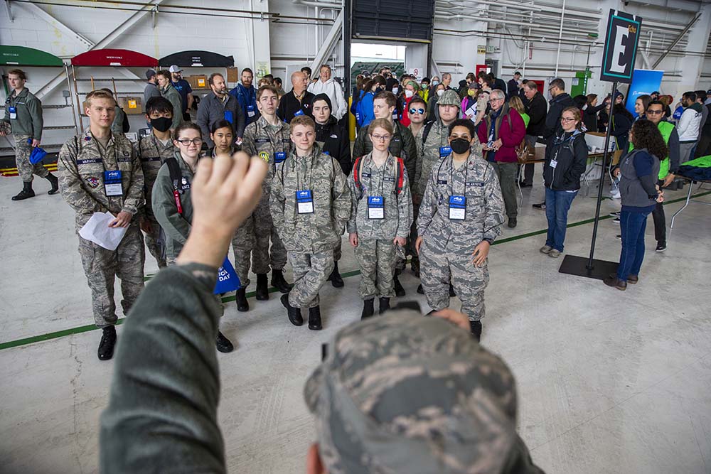 Want to fly? How to become a pilot with Alaska Airlines and Horizon Air ...