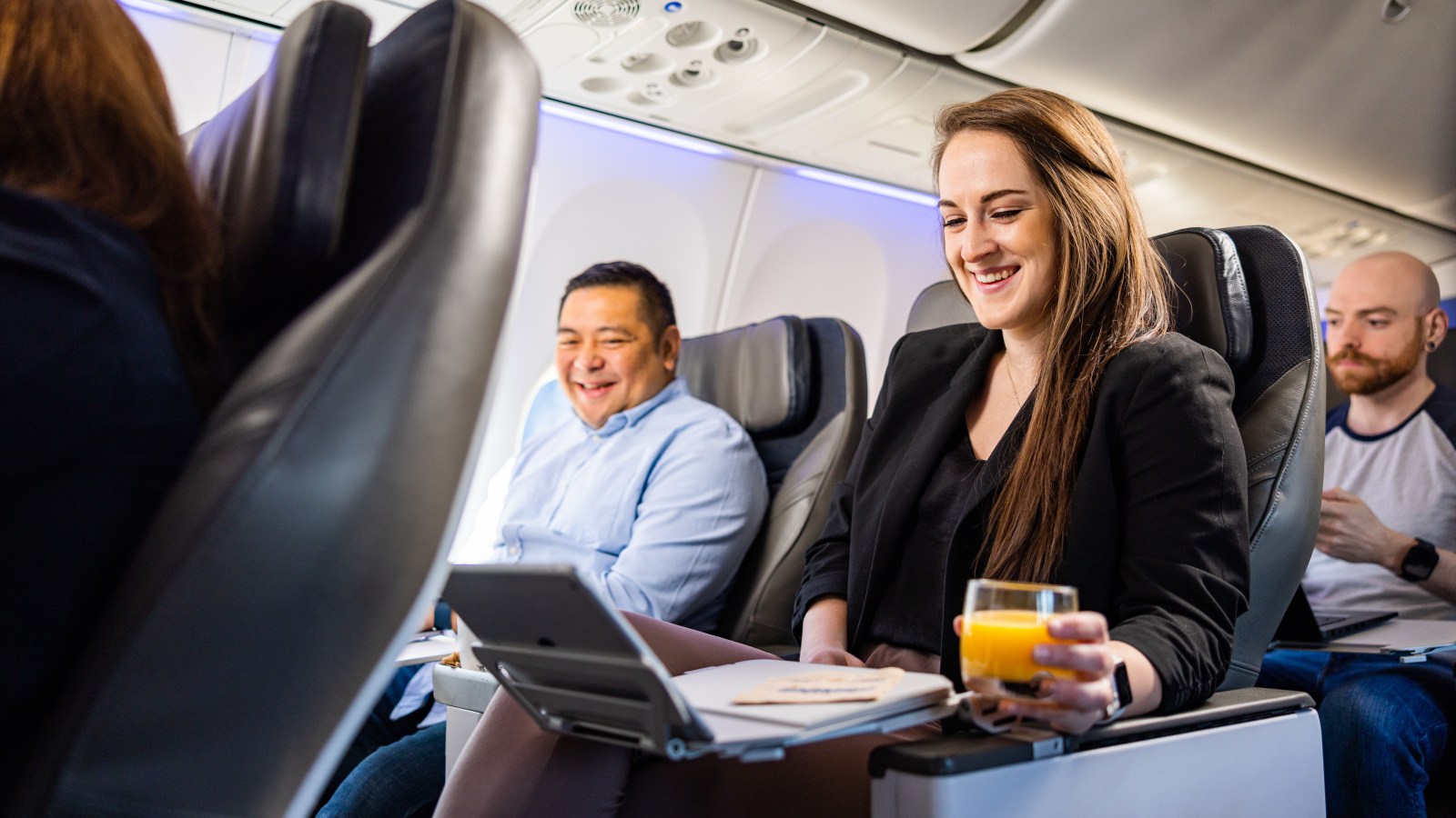 Boeing 737-9 MAX First Class - Alaska Airlines, Hawaiian Airlines and ...