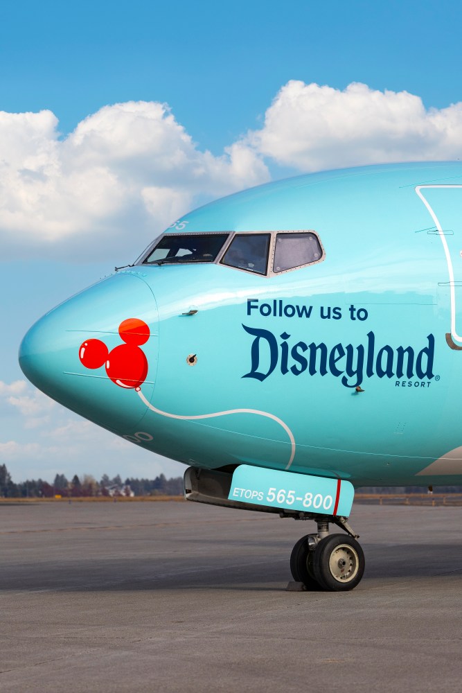Alaska Airlines debuts new ‘Mickey’s Toontown’-themed airplane ...