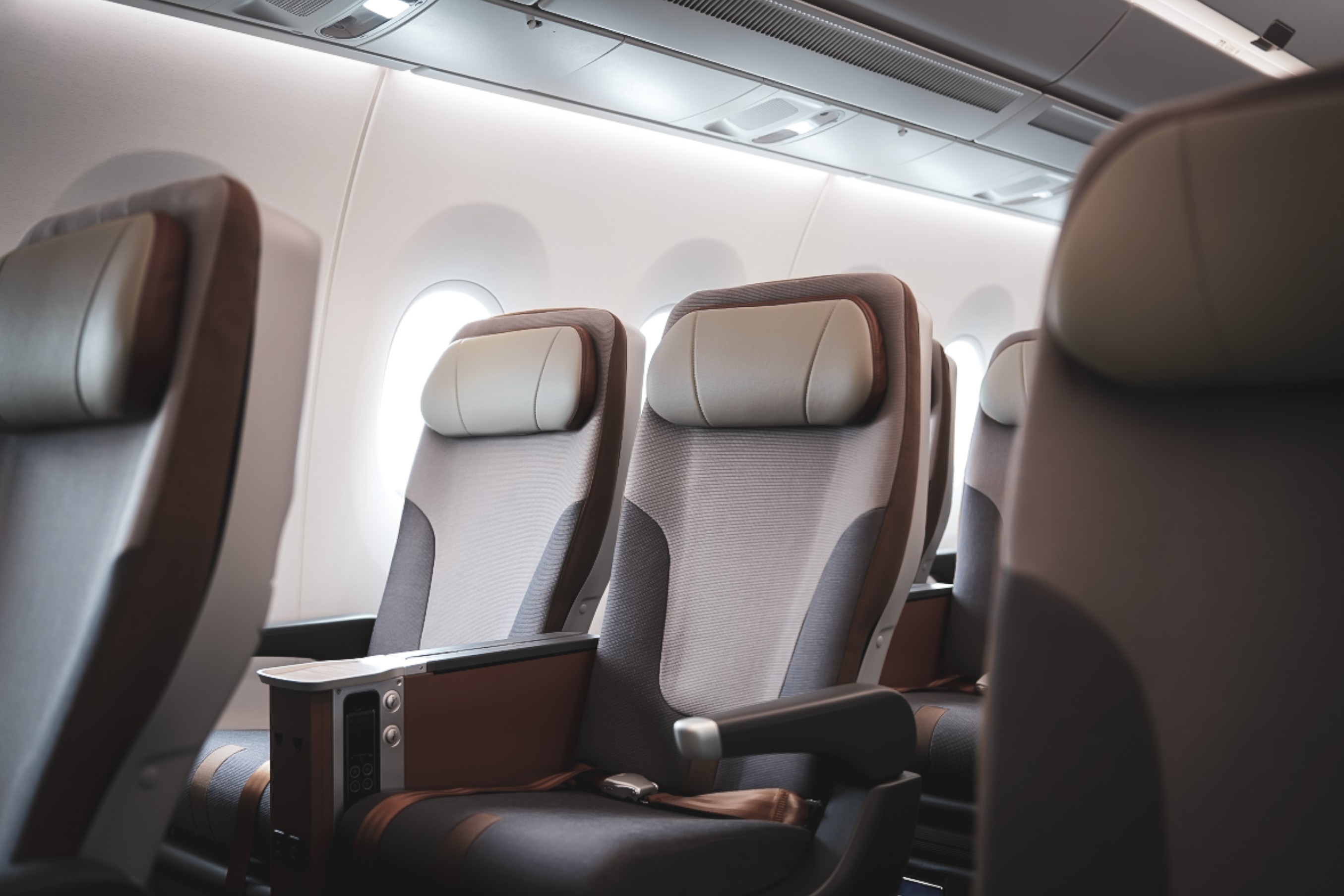 Alaska Airlines opens the world to travel with more direct bookings ...