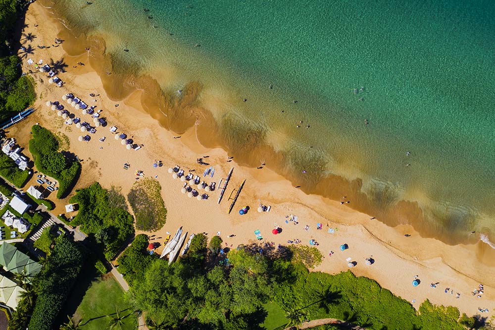 A new way to book your next stay: Alaska Airlines partners with Expedia ...