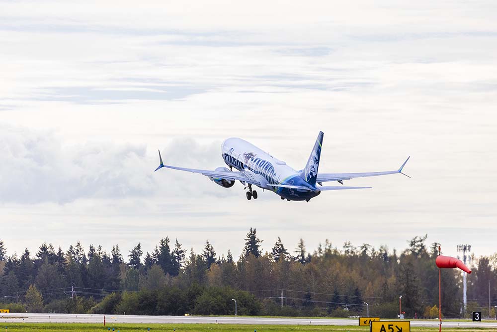 Seattle Mariners Livery - Boeing 737-9 MAX - Alaska Airlines, Hawaiian ...