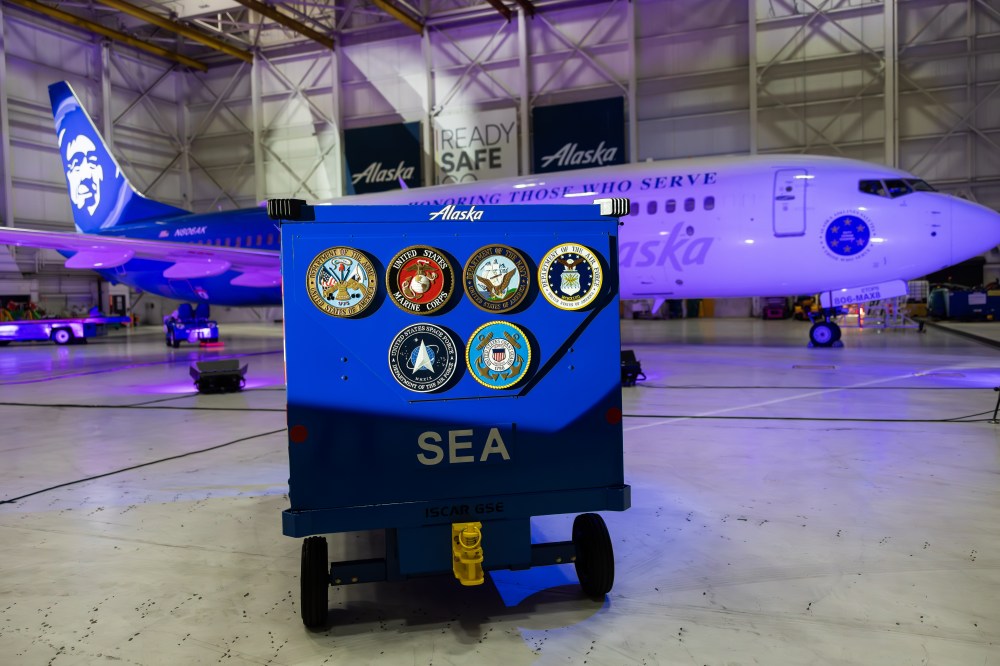 Alaska Airlines Fallen Soldier Cart stationed at Seattle-Tacoma ...